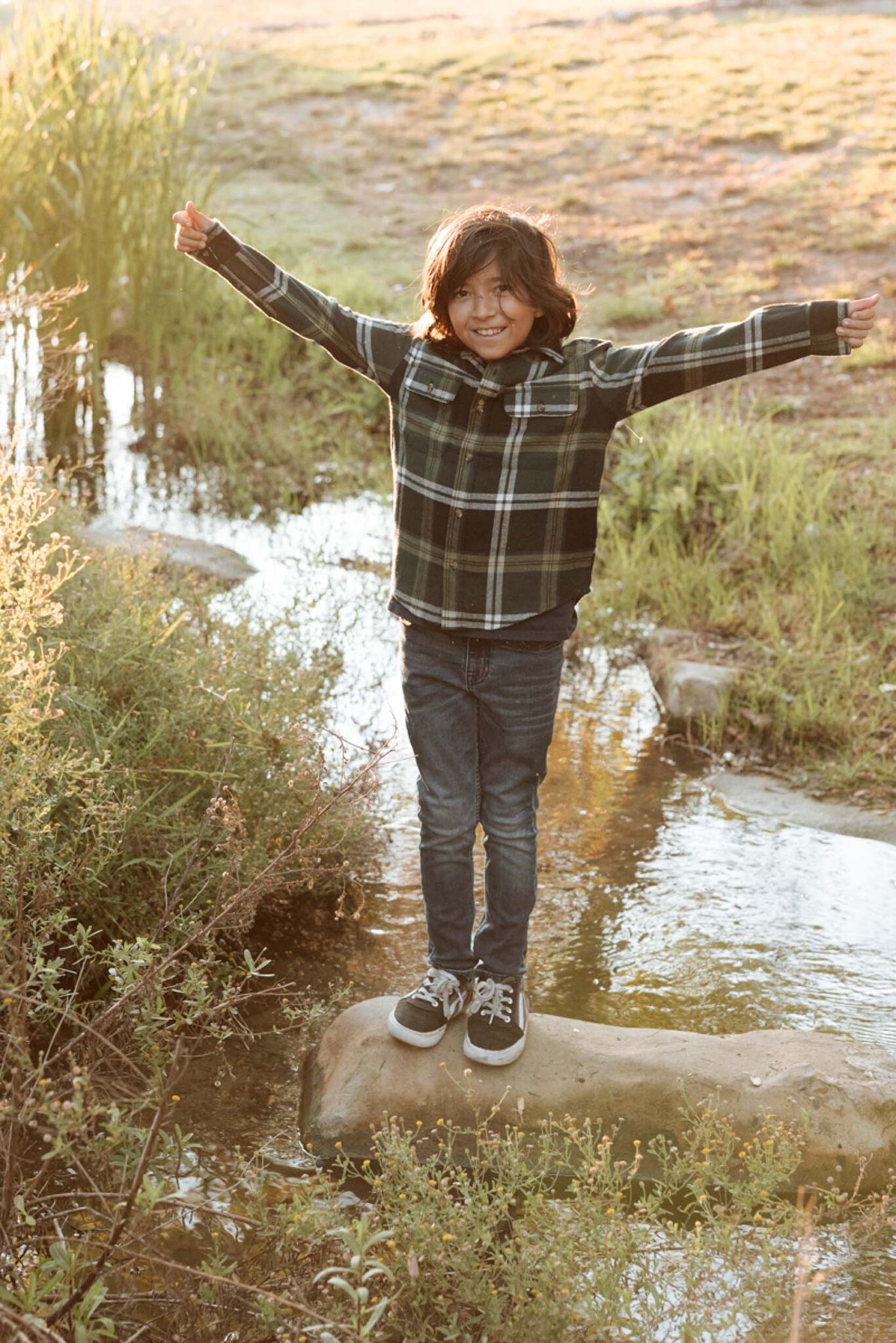 Family Photo Ideas: Creative Poses, Tips, and Games